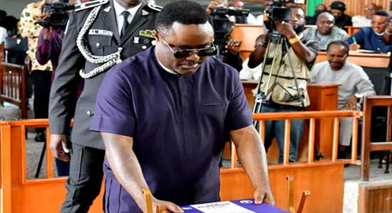 Ayade Presents N330bn ‘Budget Of Quantum Infinitum’ To Cross River ...