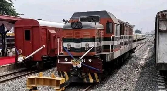 FG Offers Free Train Rides For 4 Days On Revamped Port Harcourt-Aba ...