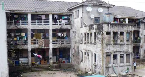 Lagos Govt Orders Demolition Of Police Barracks Over Imminent Collapse ...