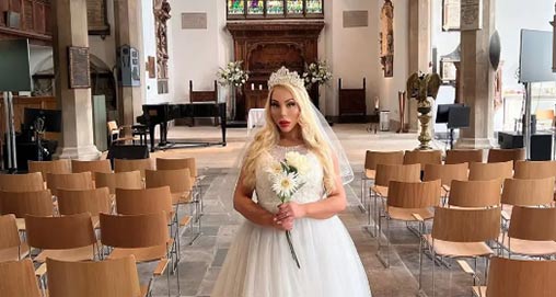 Influencer Suellen Carey Ends Sologamous Marriage, Admits Challenges Of ...